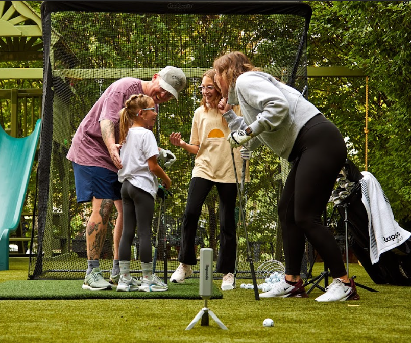MLM2PRO Brings Family & Friends Together During Holidays | Rapsodo Golf